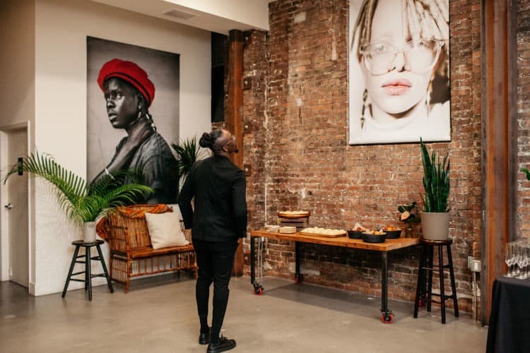 The Ultimate Guide in Opening an Art Gallery - Peerspace