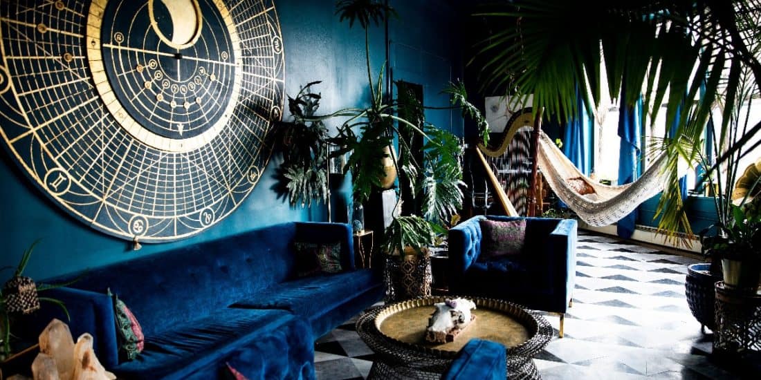 12 Festive February Birthday Ideas To Capture The Season - Peerspace