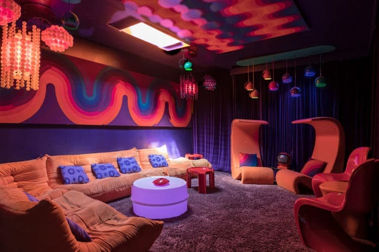 12 Retro 60’s Theme Party Ideas - Peerspace