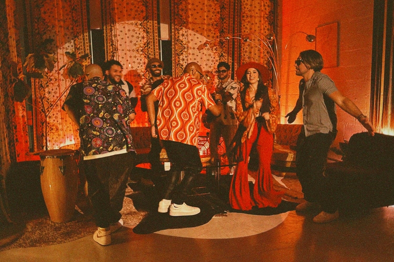 10 Unique, Groovy Ideas for a 70s Theme Party (2026) – Peerspace