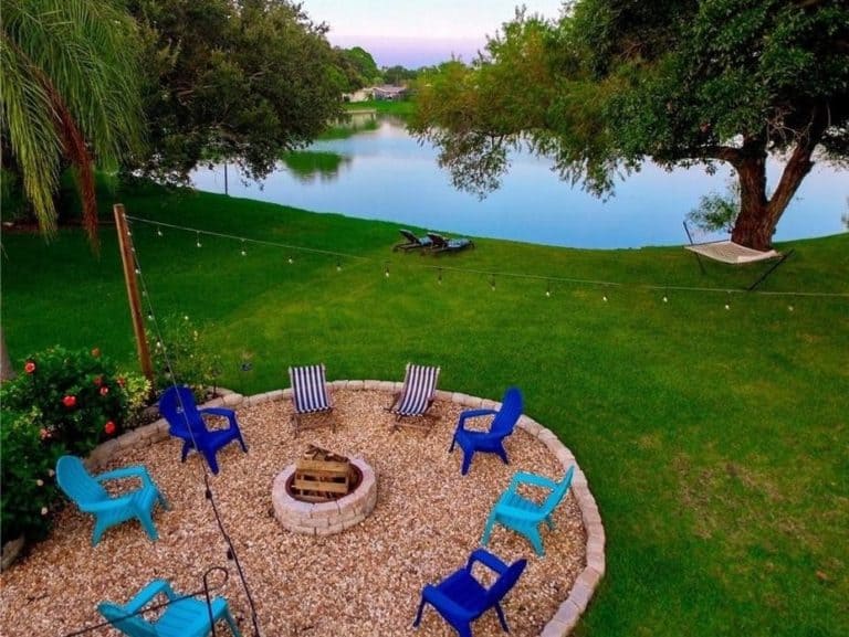 13 Engaging Men’s Retreat Ideas - Peerspace