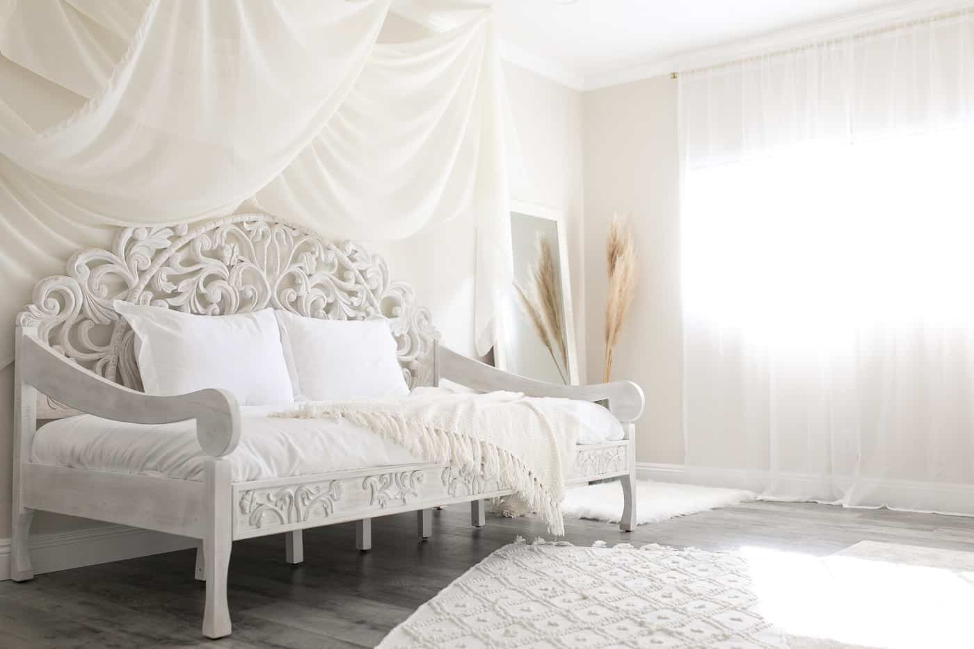 11 Creative, Sensual Boudoir Photography Ideas - Peerspace