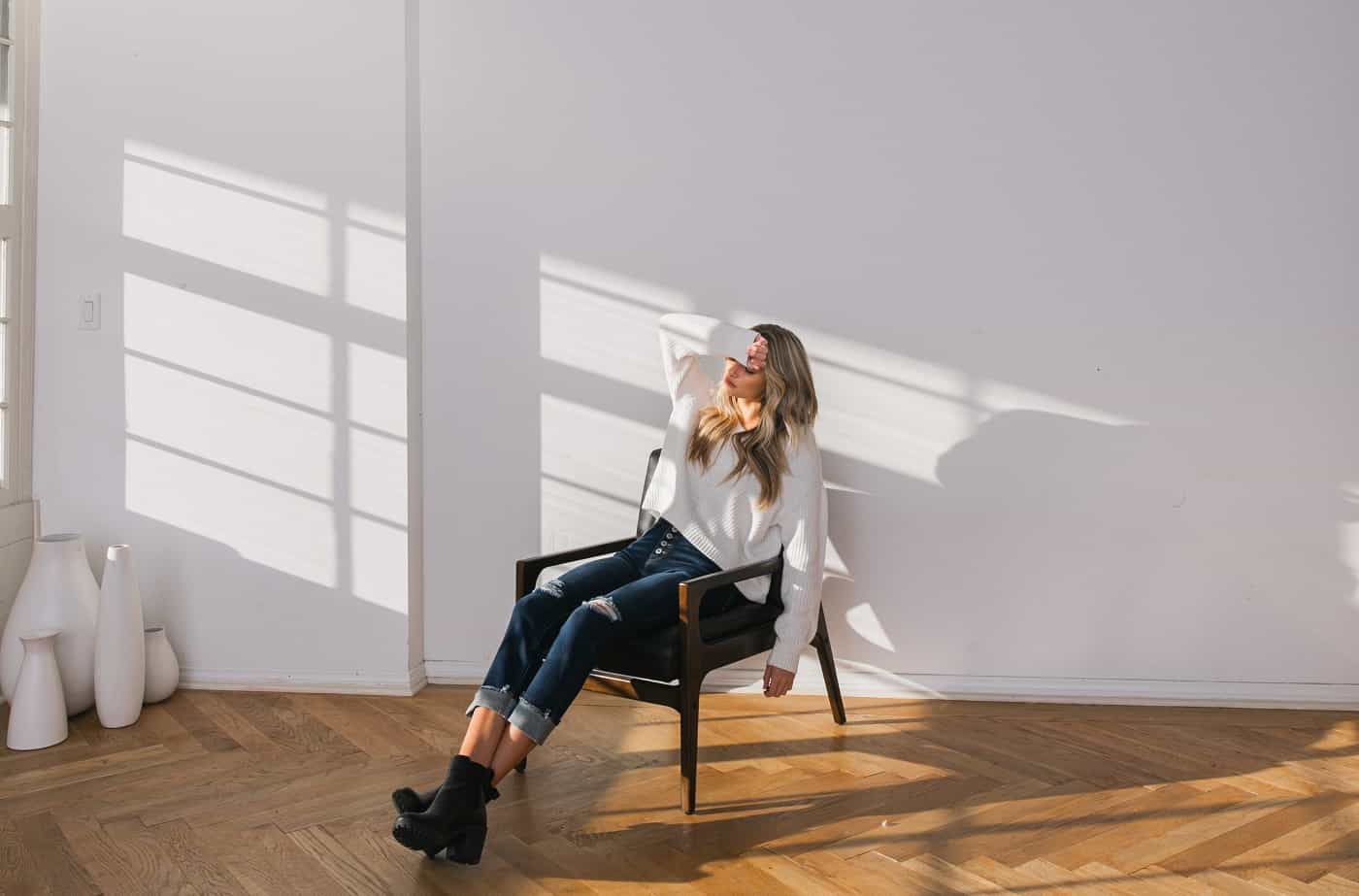 Glamour Photography: What To Know & How To Nail It (2025) - Peerspace