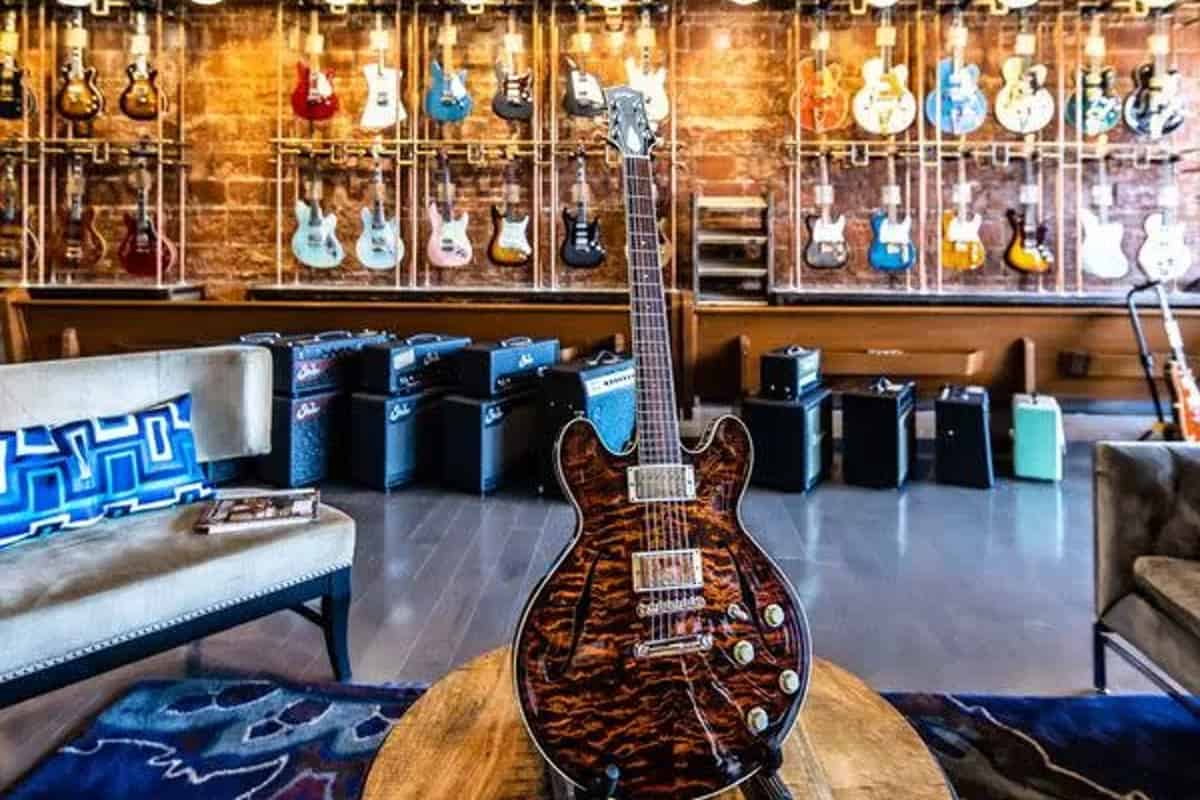 Midwood Guitar Studio: Here's How You Can Rent This Venue - Peerspace