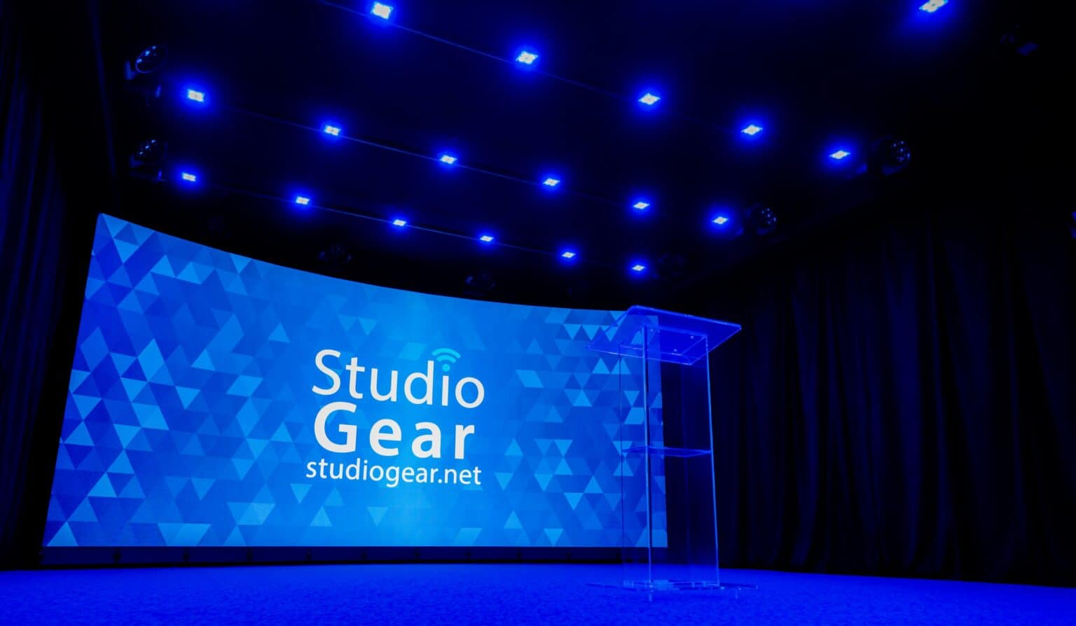 12 Gorgeous Indoor Photoshoot Locations in Milwaukee - Peerspace