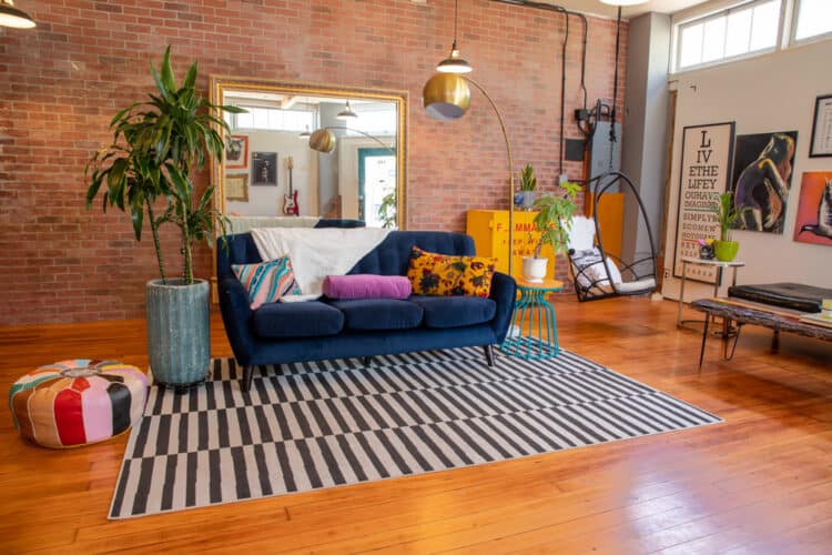 13 Inside Photoshoot Ideas That’ll Pop on the ‘Gram - Peerspace