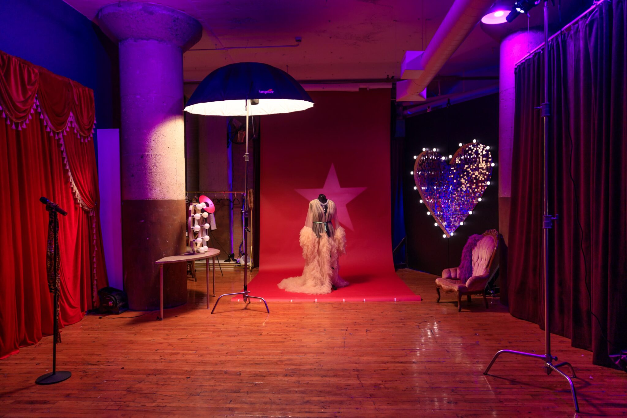11 Indoor Photoshoot Locations in Dallas - Peerspace