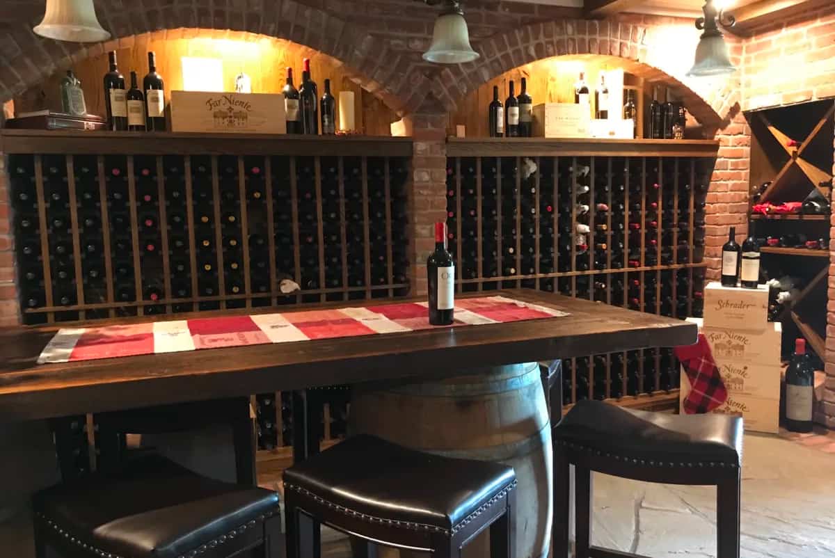 12 Fun Toga Party Ideas - Peerspace