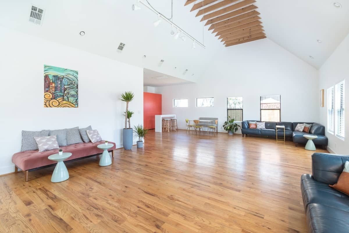 Here’s Where To Rent Coworking Space in Houston By The Hour - Peerspace