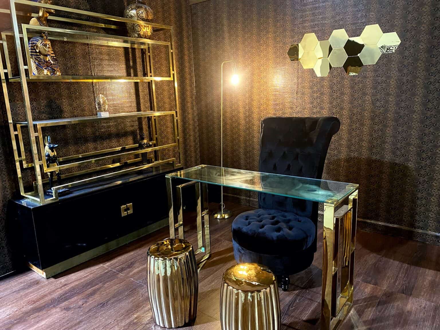 12 Perfectly Spooky Photoshoot Ideas - Peerspace