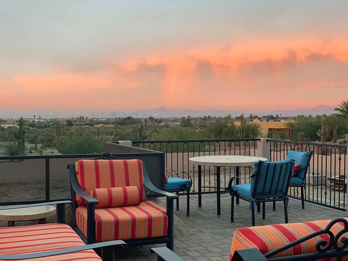 The 10 Best Maternity Photoshoot Ideas in Phoenix - Peerspace