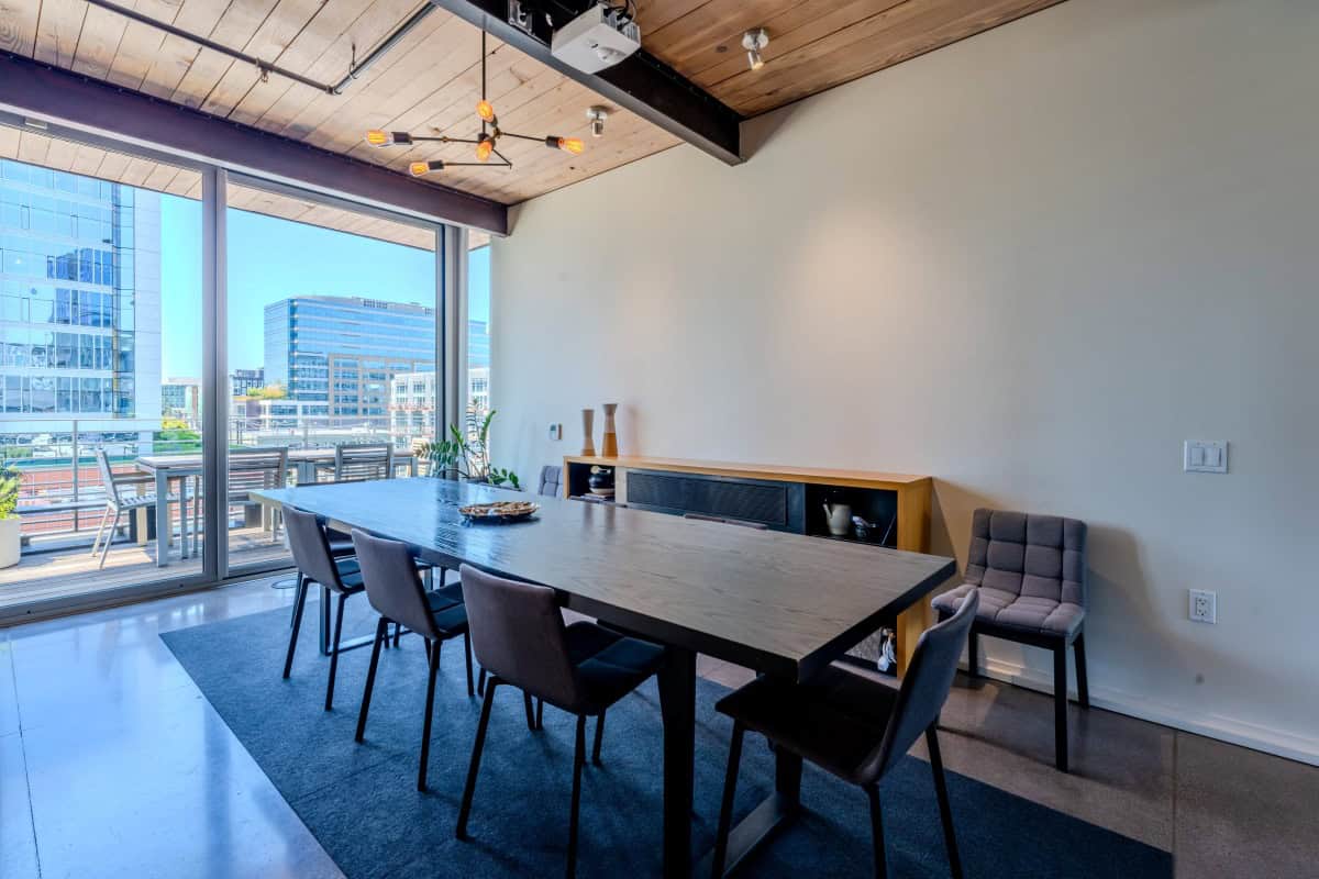 What's Like an Airbnb for an Office in Seattle? (2026) - Peerspace