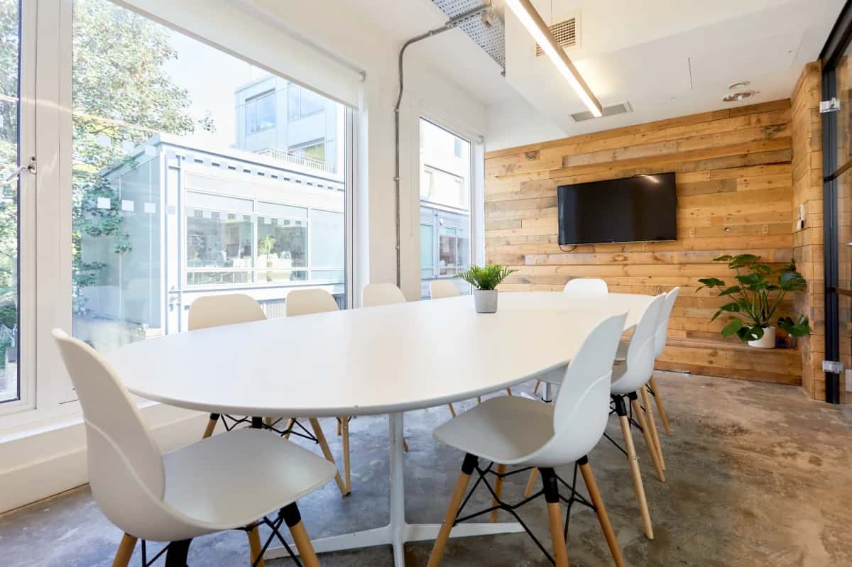How Much Does it Cost to Rent a Focus Group Room? - Peerspace