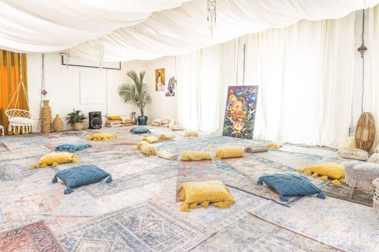 15 Fabulous 33rd Birthday Ideas To Celebrate In Style - Peerspace