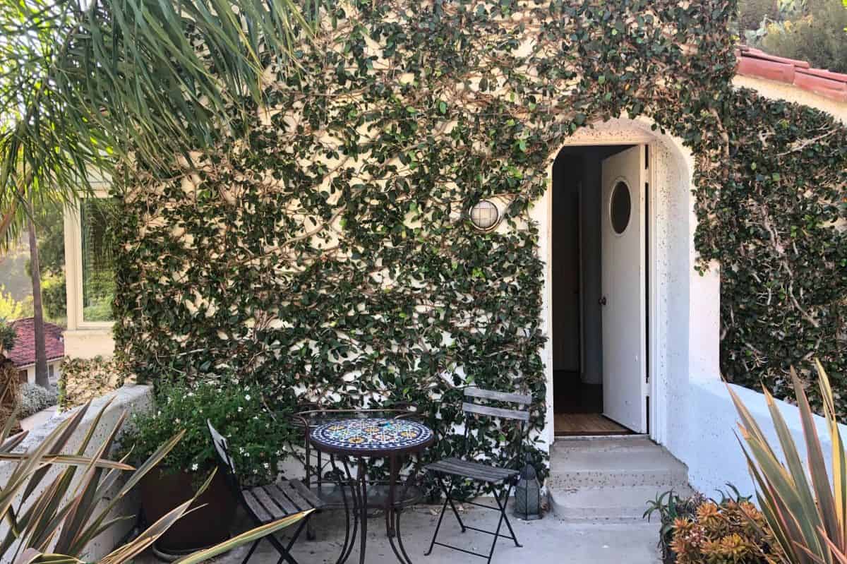 12 Fun Toga Party Ideas - Peerspace