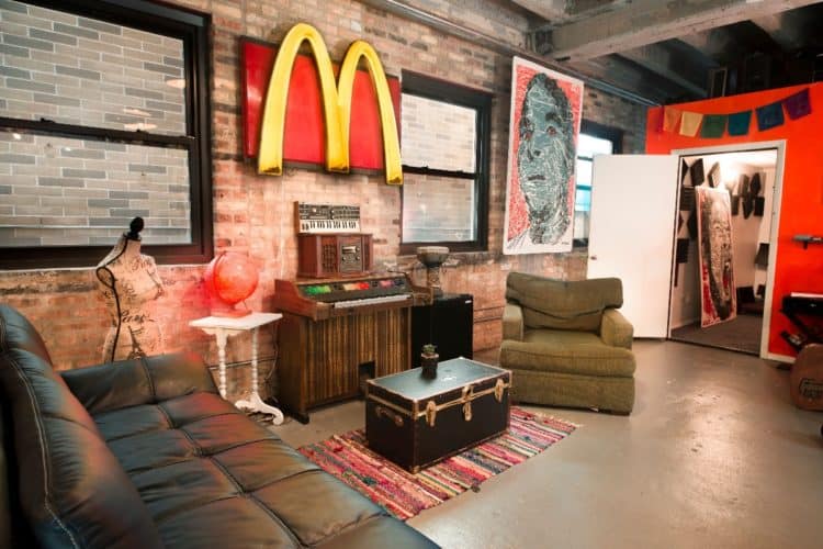 How Much Does It Cost to Rent a Recording Studio? - Peerspace