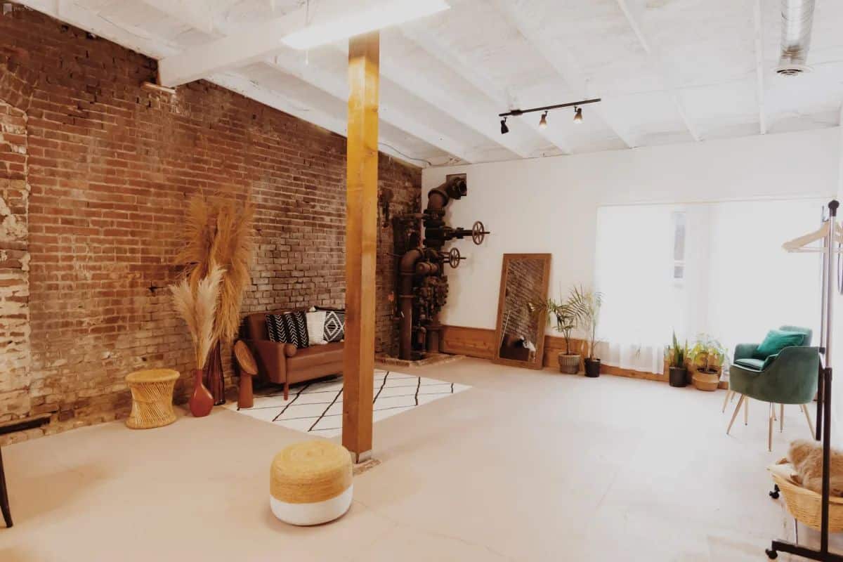 How Much Does It Cost to Rent a Studio? - Peerspace