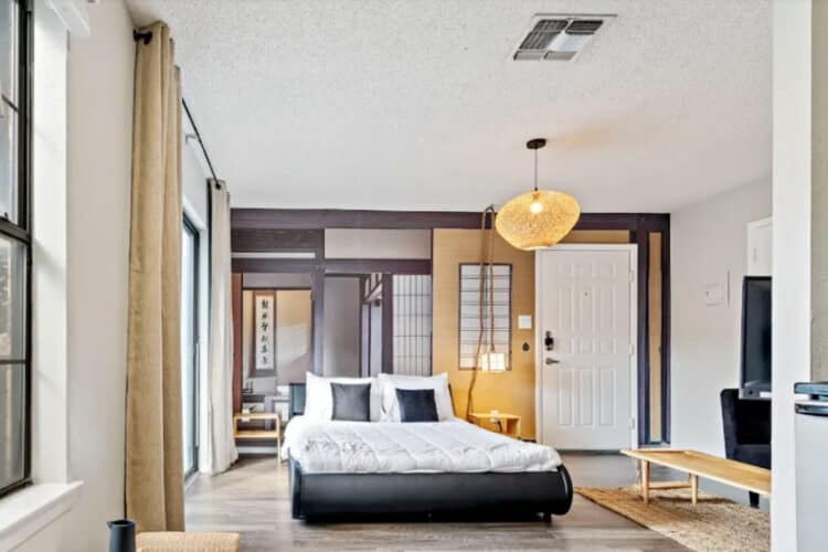 12 Vibey Spots For A Hotel Room Photoshoot in Austin - Peerspace
