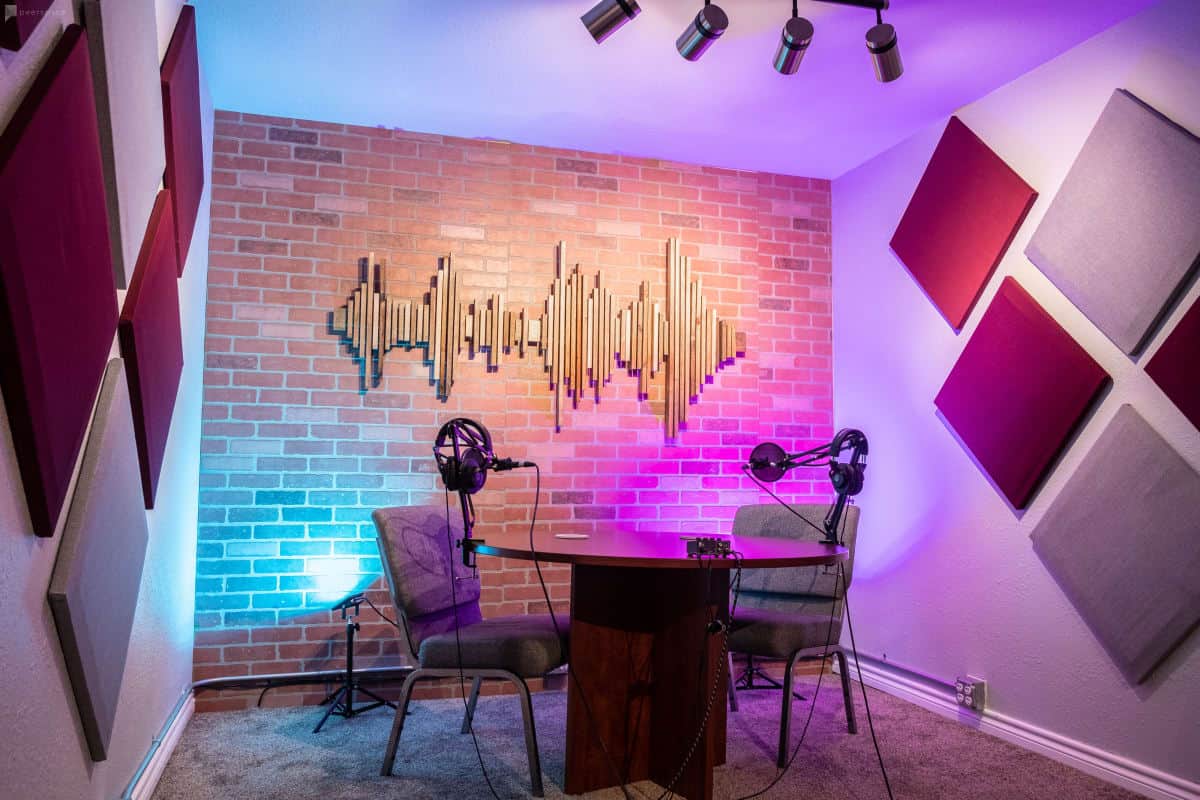 11 Unique Photoshoot Rooms in Austin To Uplevel Your Content - Peerspace