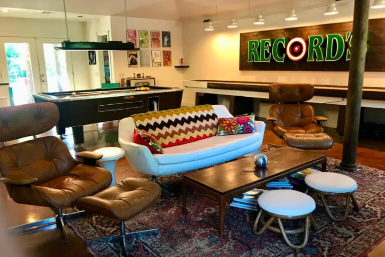 11 Fun Game Night Party Ideas - Peerspace