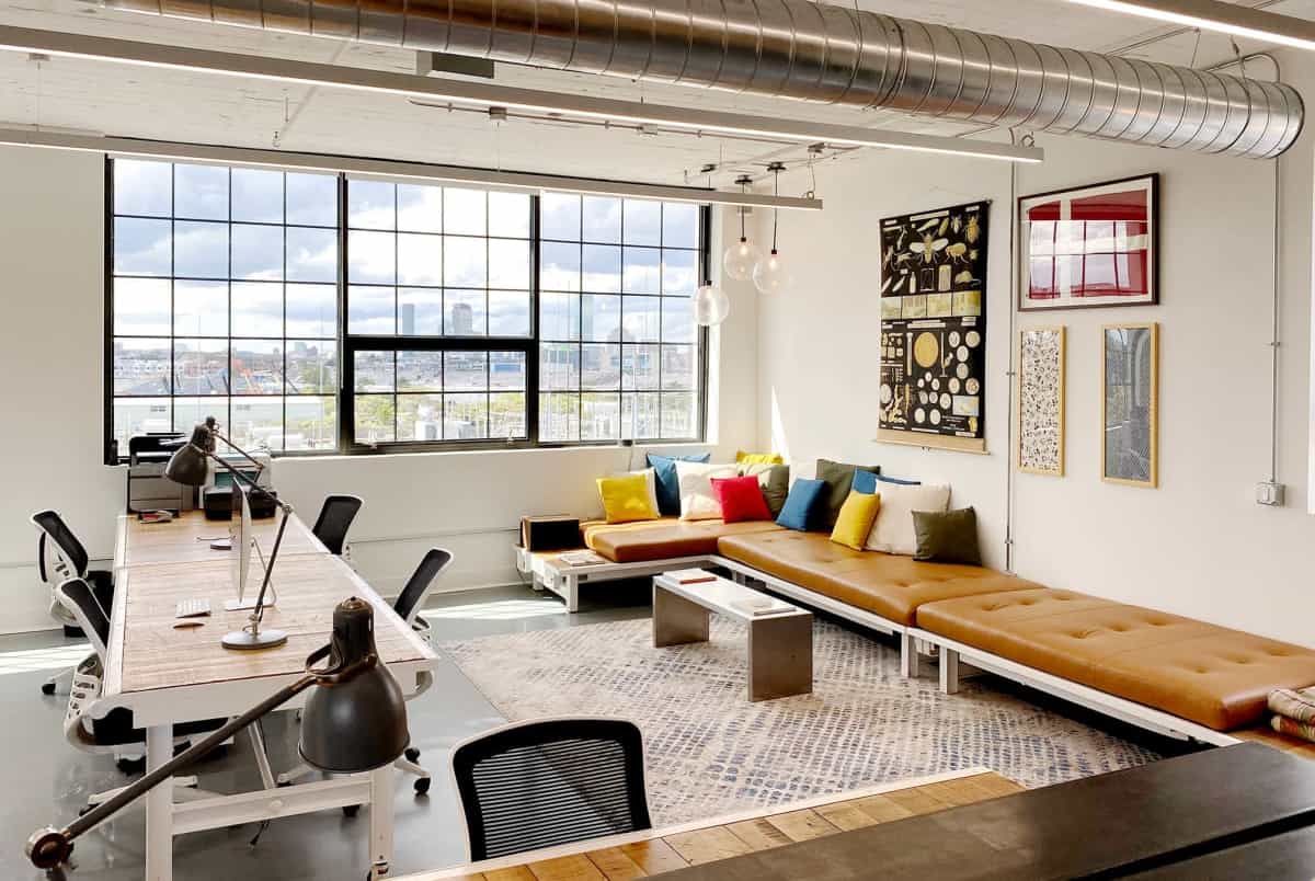 12 Business Photoshoot Ideas To Elevate Your Professionalism - Peerspace