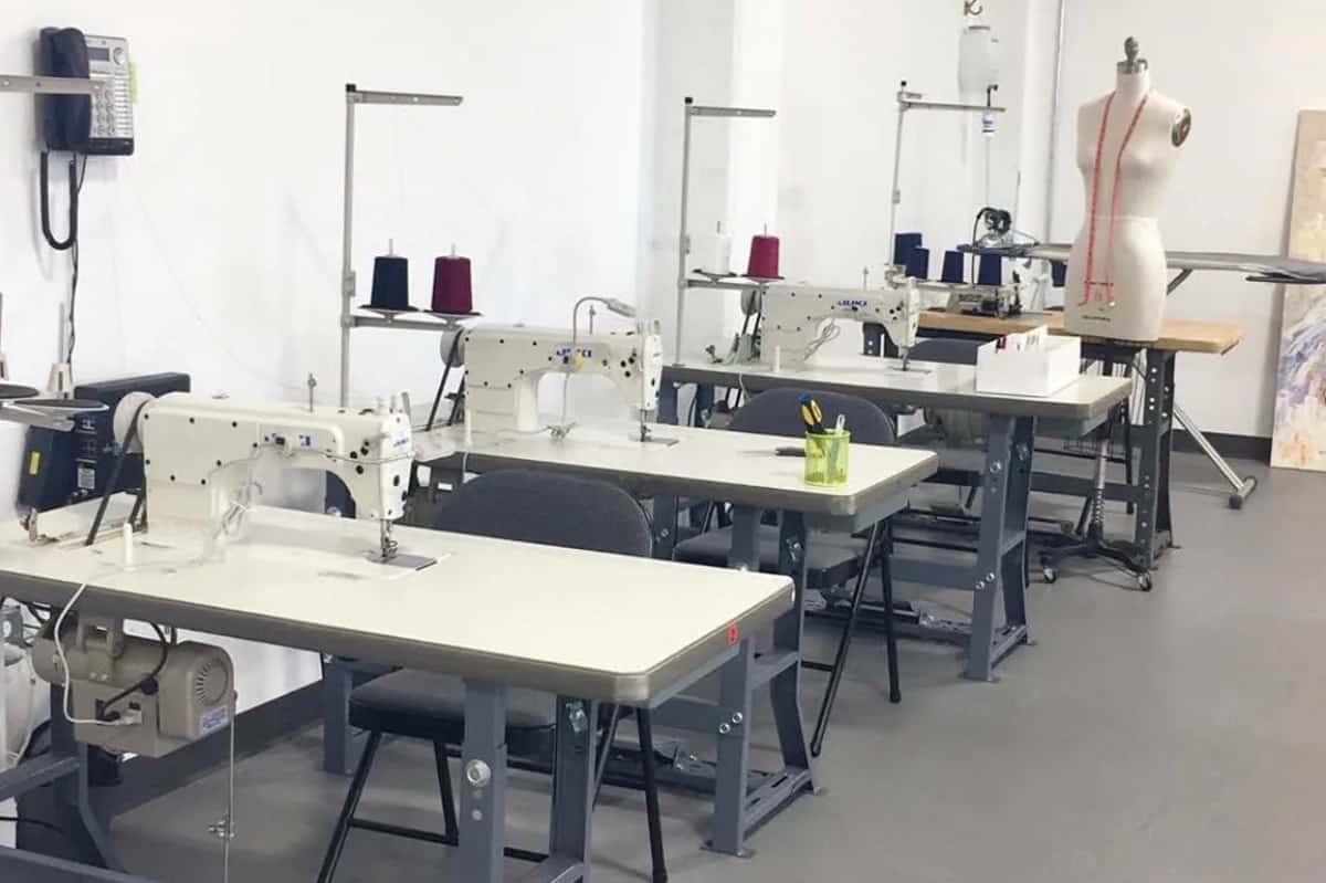 12 Creative Grunge Photoshoot Ideas - Peerspace