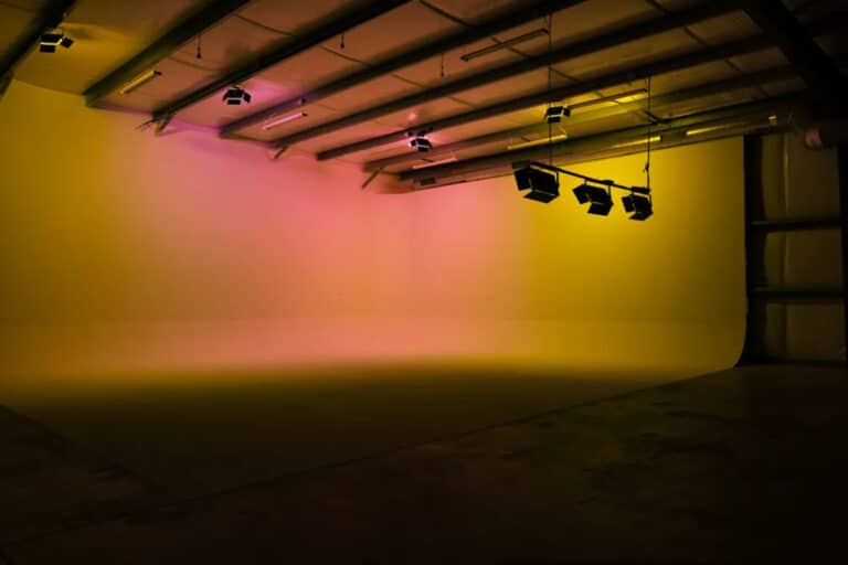 11 Creative Video Backdrop Ideas for Your Next Shoot (2025) - Peerspace