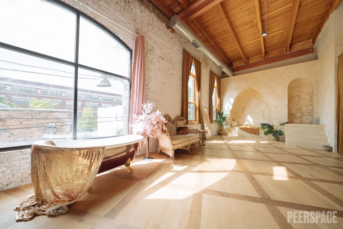 Shadow Photography: What to Know and How to Nail It (2025) - Peerspace