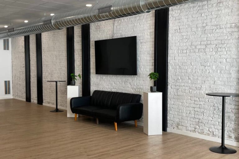 11 Creative Studio Shoot Ideas for the Coolest Photos - Peerspace
