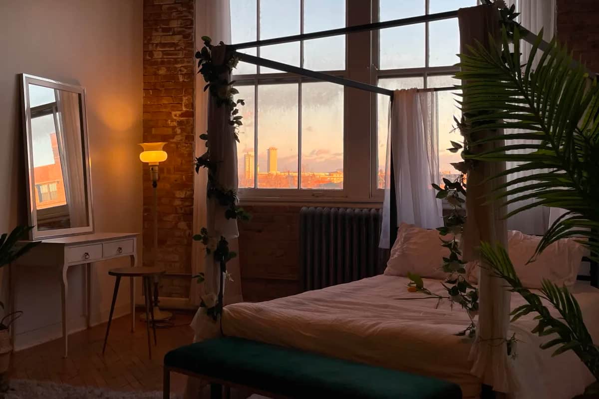 12 Creative Male Boudoir Photo Ideas - Peerspace