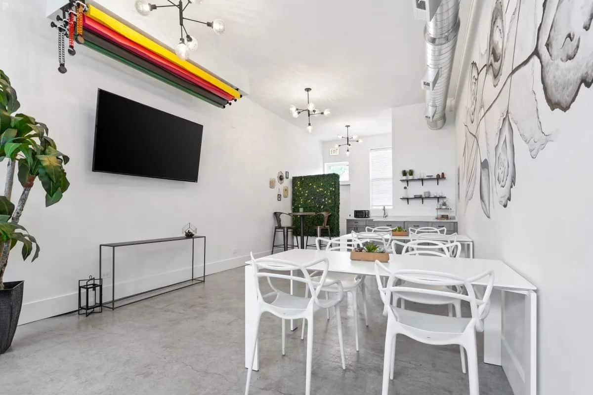 11 Great Party Rentals Options near Chicago - Peerspace