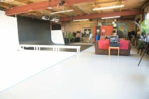 How to Build a Cyc Wall (2024) - Peerspace