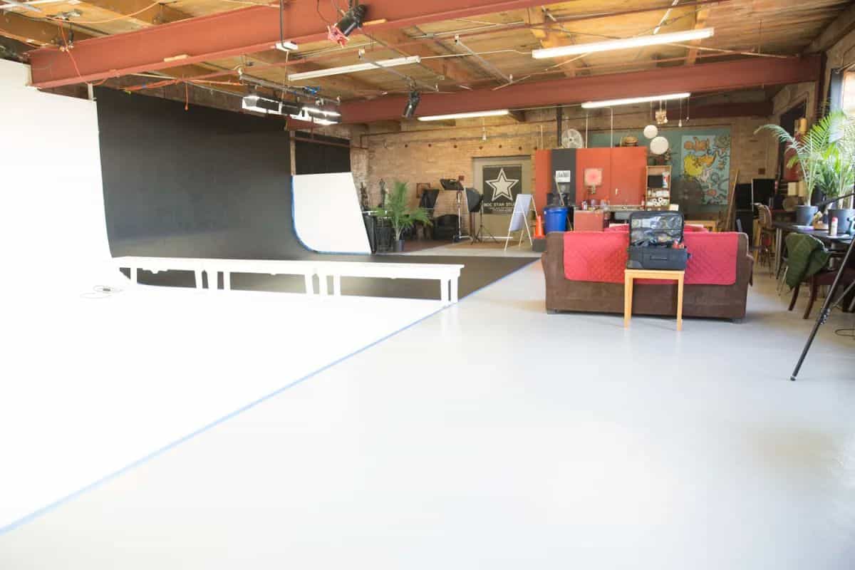 How to Build a Cyc Wall - Peerspace
