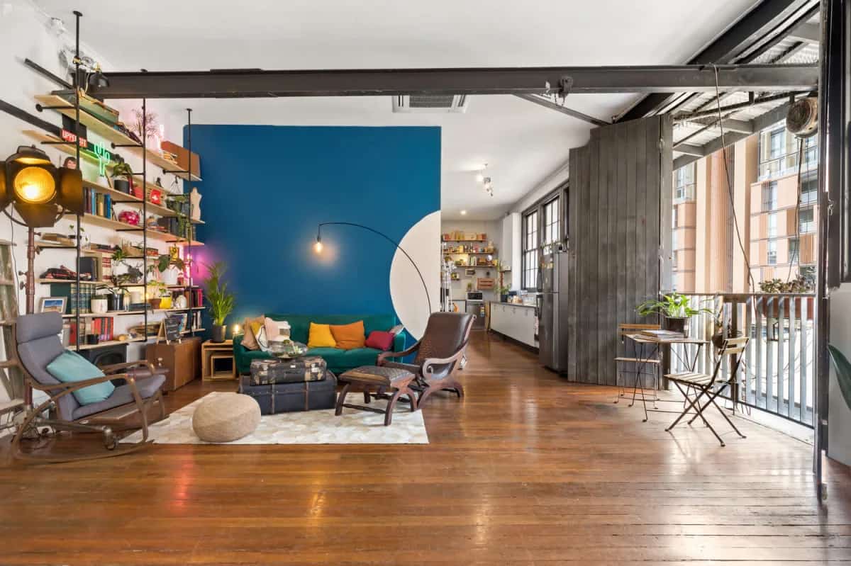 11 Unique Art Show Display Ideas (2025) - Peerspace