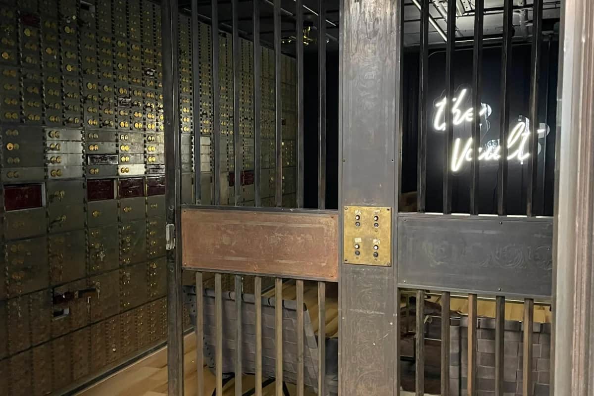 12 Gorgeous Indoor Photoshoot Locations in Cincinnati - Peerspace