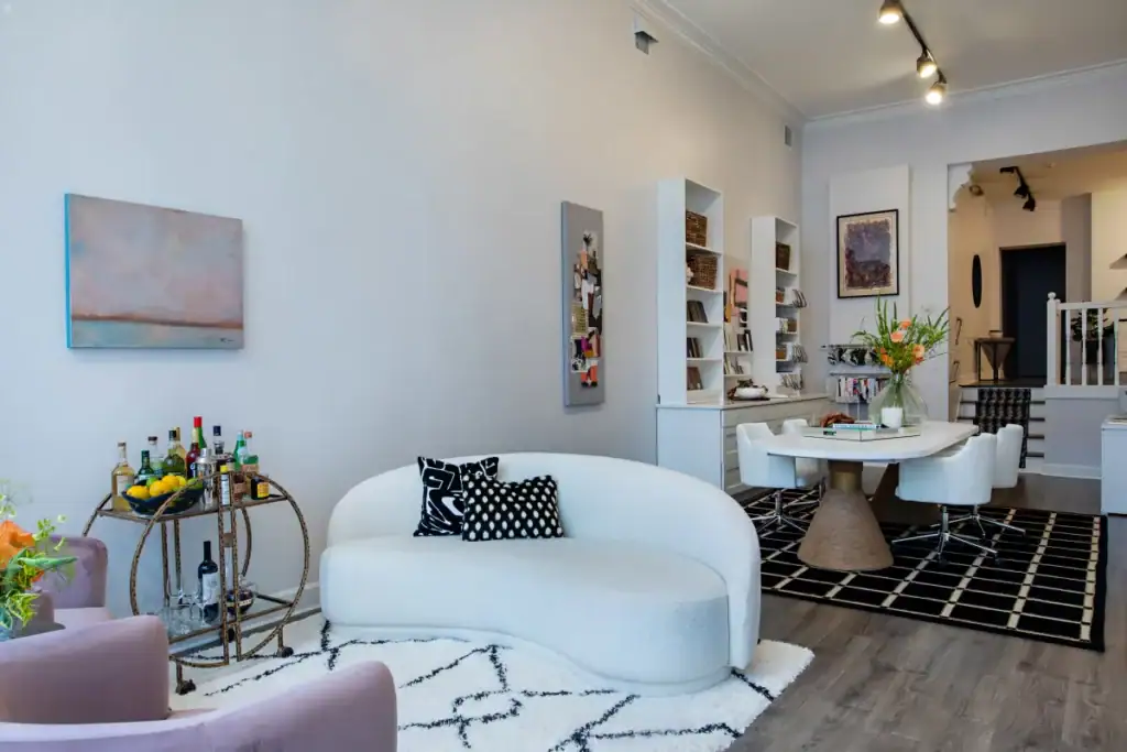 12 Gorgeous Indoor Photoshoot Locations in Cincinnati - Peerspace