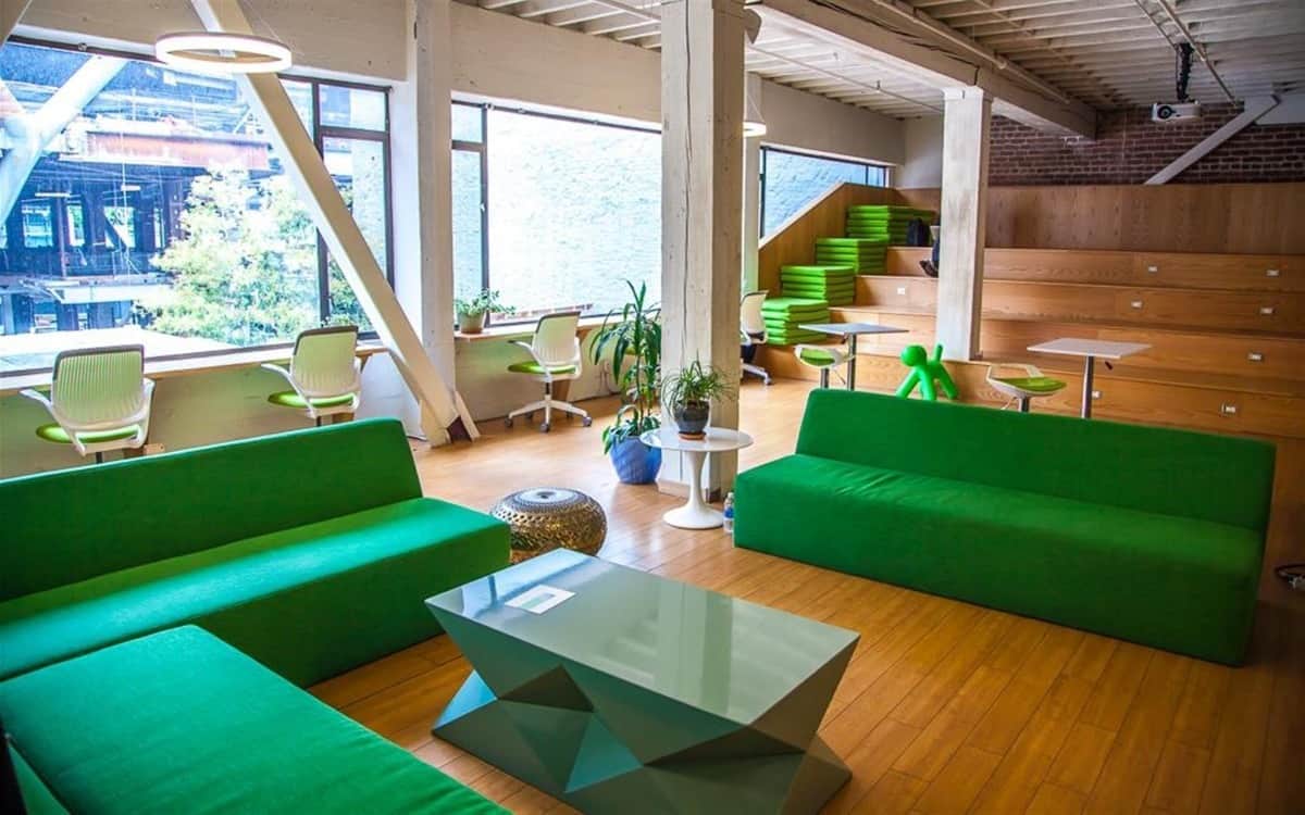 Check Out These 10 Unique Award Ceremony Ideas - Peerspace