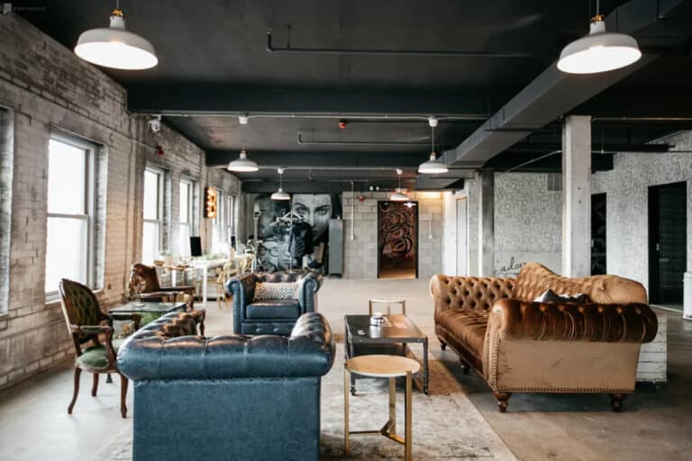 11 Unique Art Show Display Ideas - Peerspace