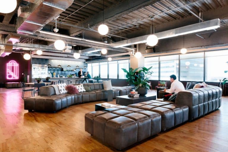 Everything You Need on Your Corporate Event Planning Checklist - Peerspace