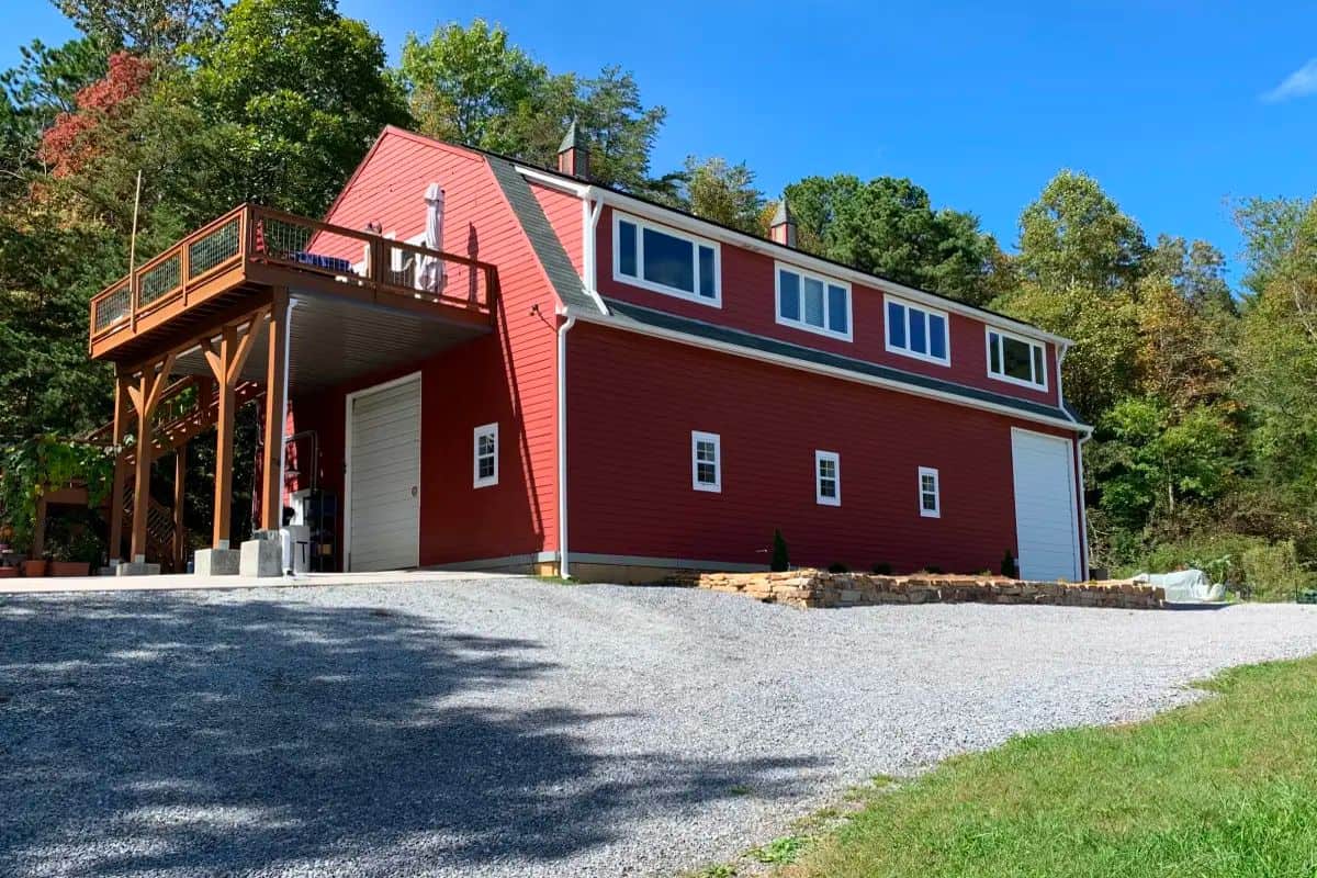 12 Gorgeous Western Photoshoot Ideas (2025) - Peerspace