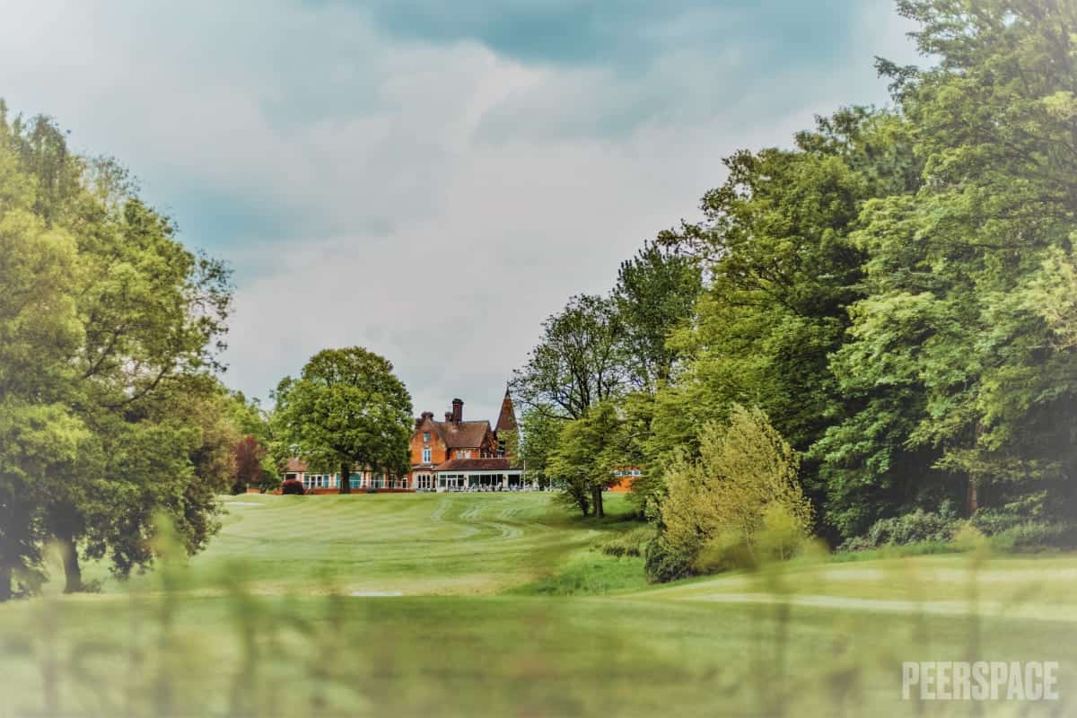 12 Creative Golf Themed Party Ideas - Peerspace