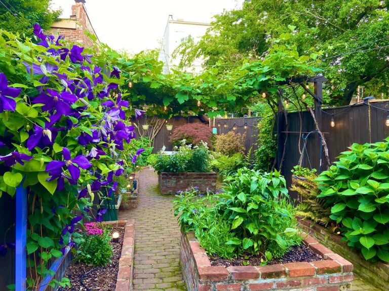 12 Fun Trunk Party Ideas To Impress Your Guests - Peerspace