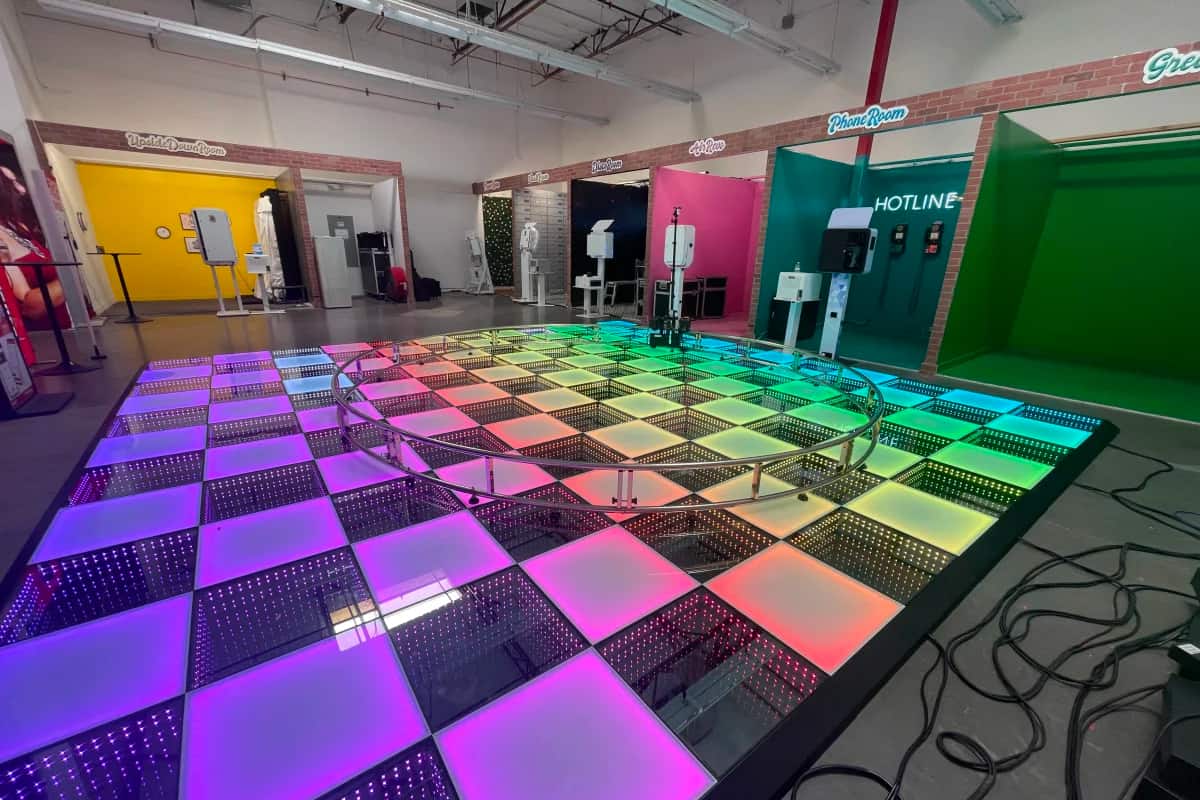 13 Awesome Birthday Decoration Ideas For Adults Peerspace 13-awesome-birthday-decoration-ideas-for-adults-peerspace