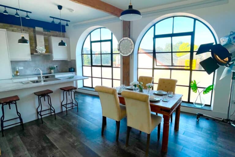 Check Out These 14 Unique Breakout Session Ideas (2025) - Peerspace