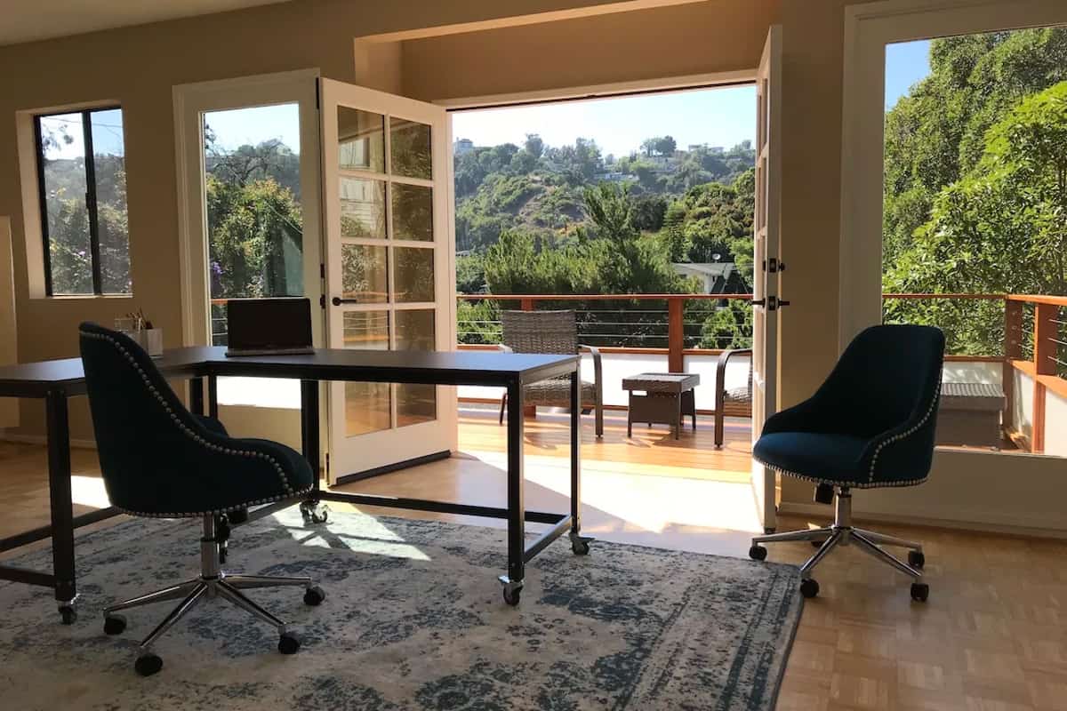 Here’s Where To Rent Coworking Space in Los Angeles By The Hour - Peerspace