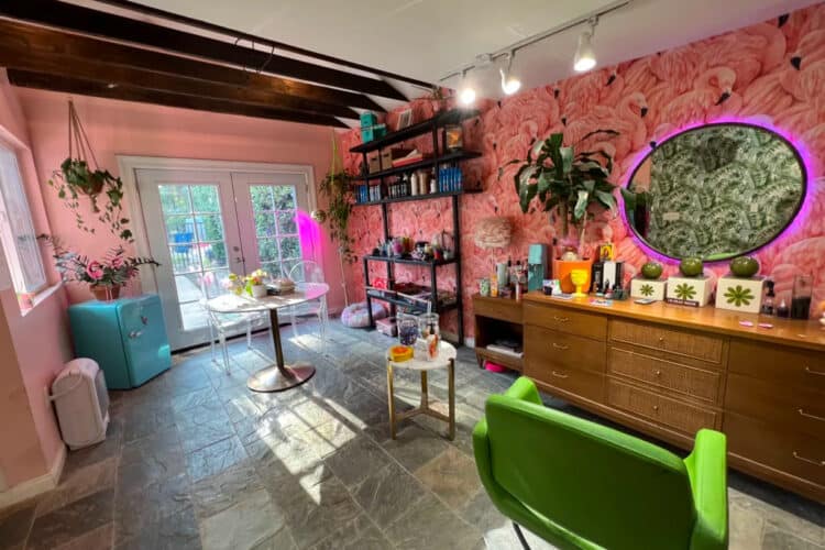 12 Very Pink Flamingo Party Ideas - Peerspace