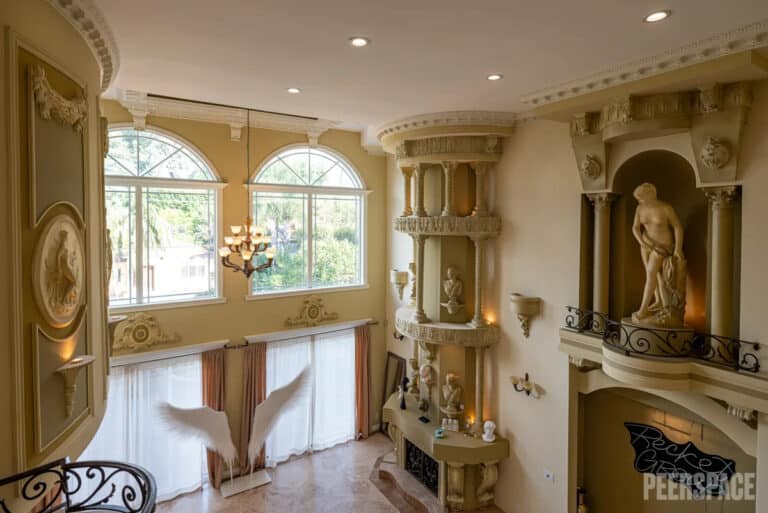 12 Fun Toga Party Ideas - Peerspace