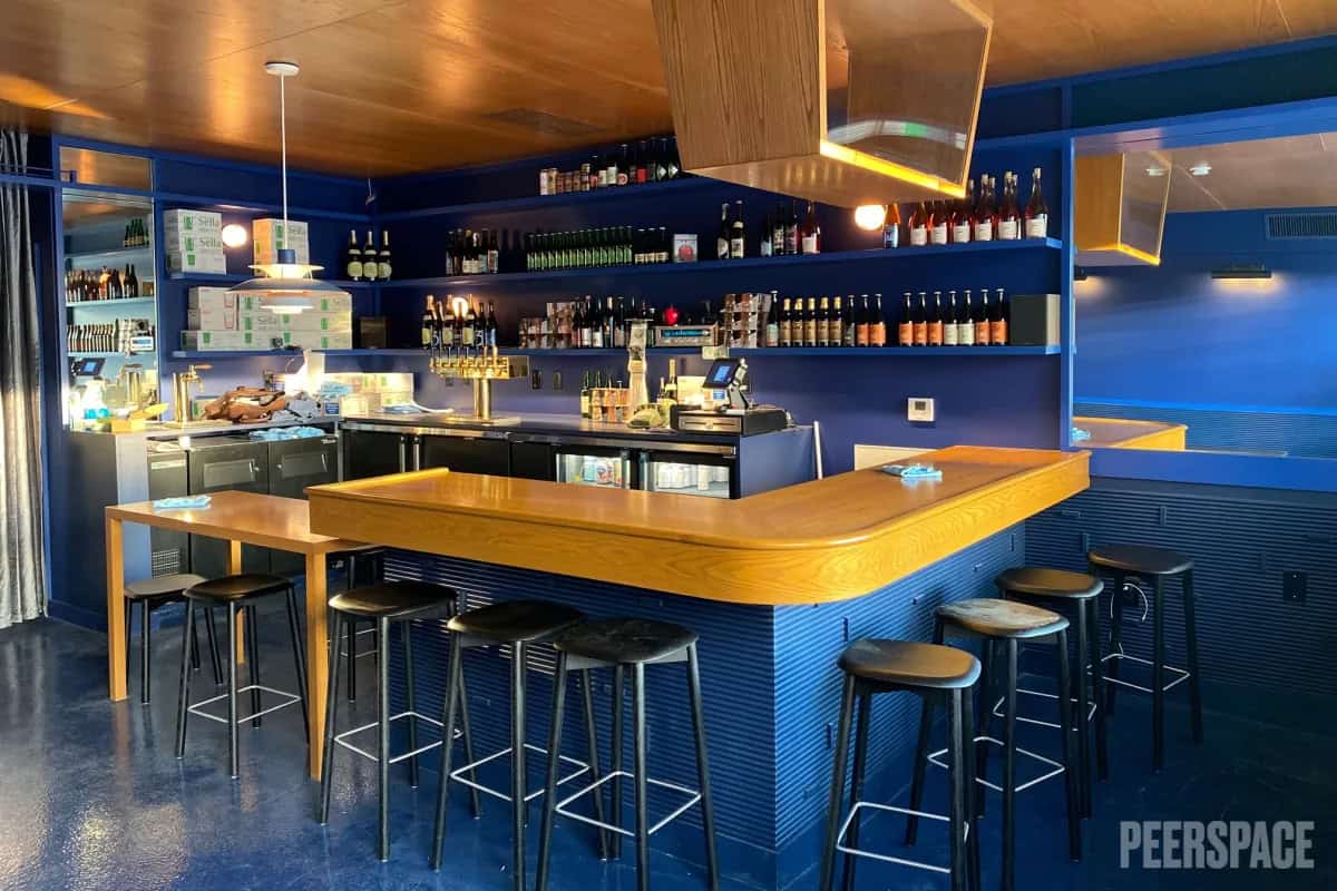 13 Blue Themed Party Ideas For Adults - Peerspace