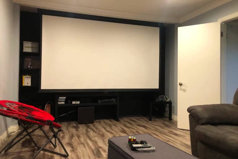 How Much Does It Cost to Rent a Movie Theater Room? - Peerspace