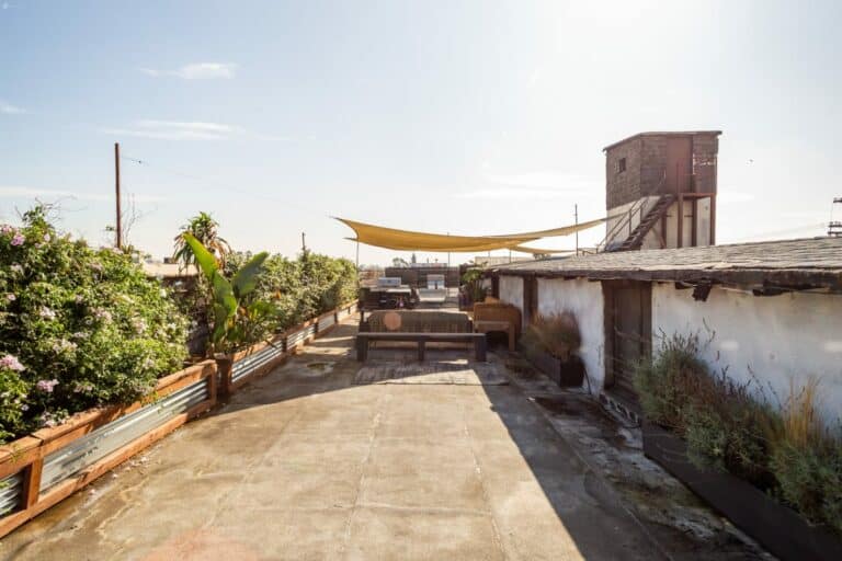 12 Fun, Creepy Apocalypse Party Ideas - Peerspace